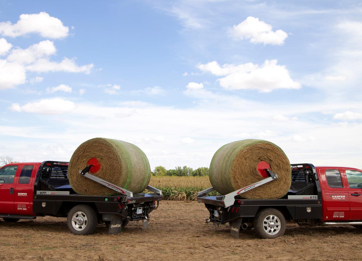 Parallel v. Pivot Bale Bed Comparison | Harper Industries